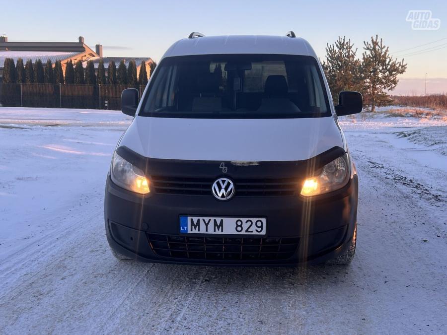 White Volkswagen Caddy 2011 in Sirvintos, with an engine capacity of 2.00 L and mileage of 330 thousand km for 3750 €, photo 2 on AUTOMOTO.COM.LV