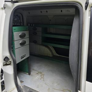Dzeltens Volkswagen Caddy 2013 Sillamē, ar dzinēja tilpumu 0.00 L un nobraukumu 310 tūkst. km par 4200 €, foto 5 vietnē AUTOMOTO.COM.LV