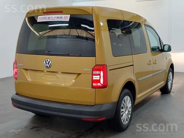 Yellow Volkswagen Caddy 2018 in Ogre, with an engine capacity of 2.00 L and mileage of 260 thousand km for 9500 €, photo 6 on AUTOMOTO.COM.LV
