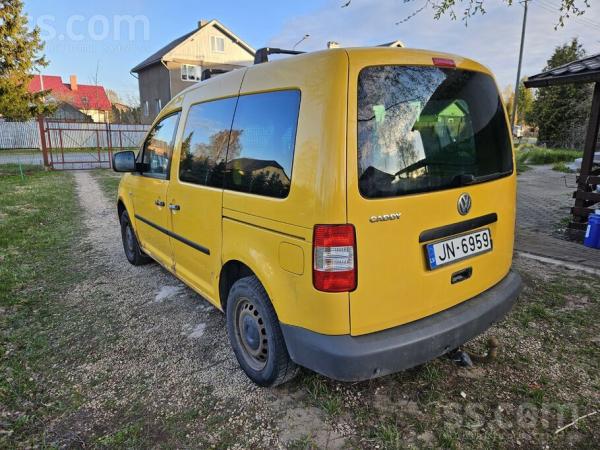 Yellow Volkswagen Caddy 2004 in Riga, with an engine capacity of 2.00 L and mileage of 271 thousand km for 1800 €, photo 2 on AUTOMOTO.COM.LV