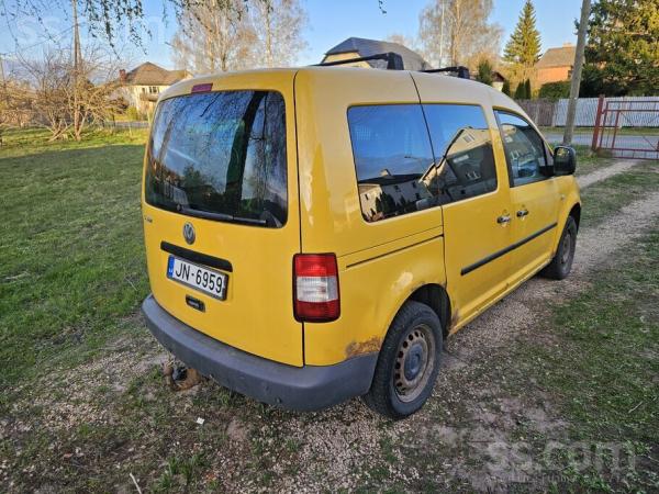 Yellow Volkswagen Caddy 2004 in Riga, with an engine capacity of 2.00 L and mileage of 271 thousand km for 1800 €, photo 3 on AUTOMOTO.COM.LV