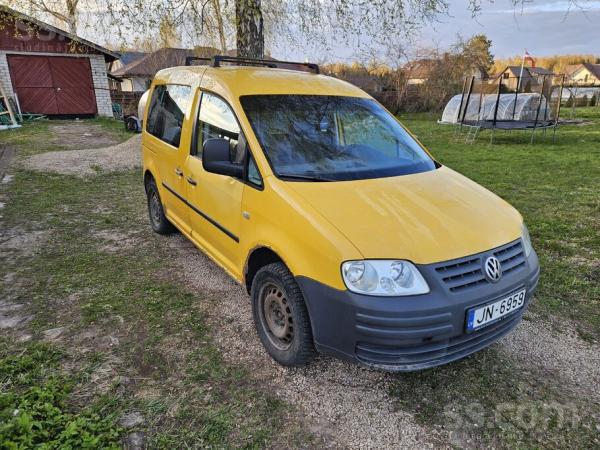 Yellow Volkswagen Caddy 2004 in Riga, with an engine capacity of 2.00 L and mileage of 271 thousand km for 1800 €, photo 4 on AUTOMOTO.COM.LV
