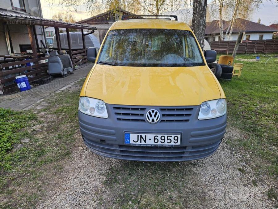 Yellow Volkswagen Caddy 2004 in Riga, with an engine capacity of 2.00 L and mileage of 271 thousand km for 1800 €, photo 6 on AUTOMOTO.COM.LV