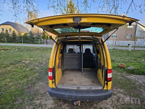 Yellow Volkswagen Caddy 2004 in Riga, with an engine capacity of 2.00 L and mileage of 271 thousand km for 1800 €, photo 8 on AUTOMOTO.COM.LV