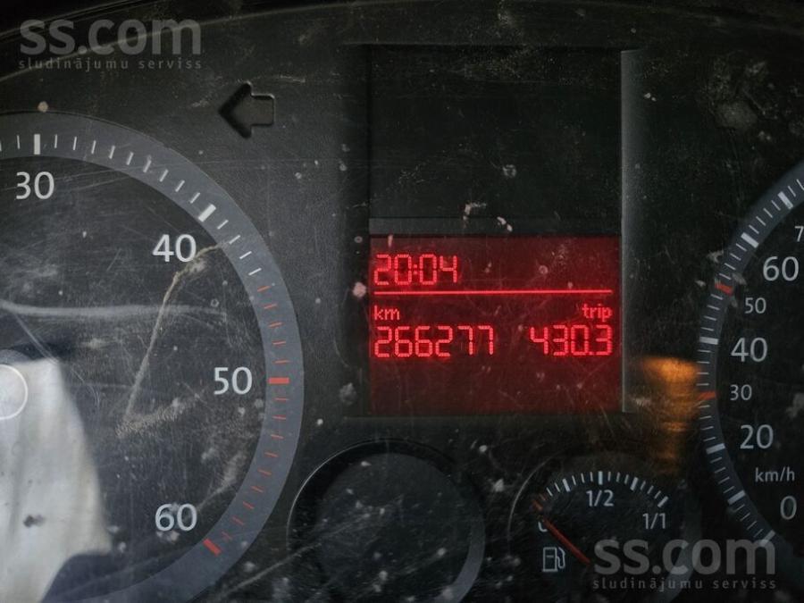 Yellow Volkswagen Caddy 2004 in Riga, with an engine capacity of 2.00 L and mileage of 271 thousand km for 1800 €, photo 13 on AUTOMOTO.COM.LV