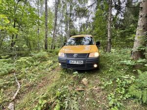 Желтый Фольксваген Кадди 2006 в Кулдига, объемом двигателя 1.90 л и пробегом 265 тыс. км за 1800 €, фото  на AUTOMOTO.COM.LV
