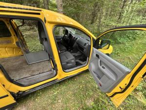 Yellow Volkswagen Caddy 2006 in Kuldiga, with an engine capacity of 1.90 L and mileage of 265 thousand km for 1800 €, photo 11 on AUTOMOTO.COM.LV
