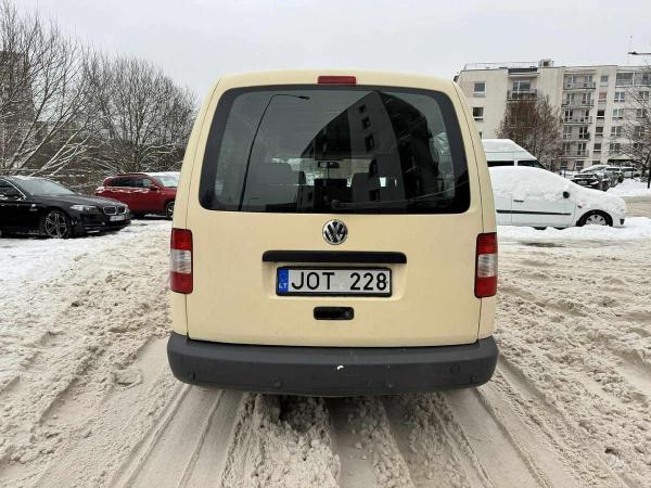 Dzeltens Volkswagen Caddy 2009 Viļņa, ar dzinēja tilpumu 1.90 L un nobraukumu 300 tūkst. km par 2450 €, foto 4 vietnē AUTOMOTO.COM.LV