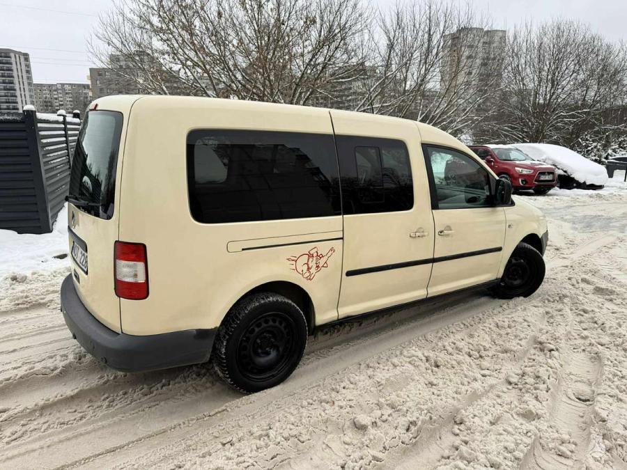 Dzeltens Volkswagen Caddy 2009 Viļņa, ar dzinēja tilpumu 1.90 L un nobraukumu 300 tūkst. km par 2450 €, foto 7 vietnē AUTOMOTO.COM.LV