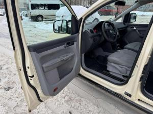 Dzeltens Volkswagen Caddy 2009 Viļņa, ar dzinēja tilpumu 1.90 L un nobraukumu 300 tūkst. km par 2450 €, foto 8 vietnē AUTOMOTO.COM.LV