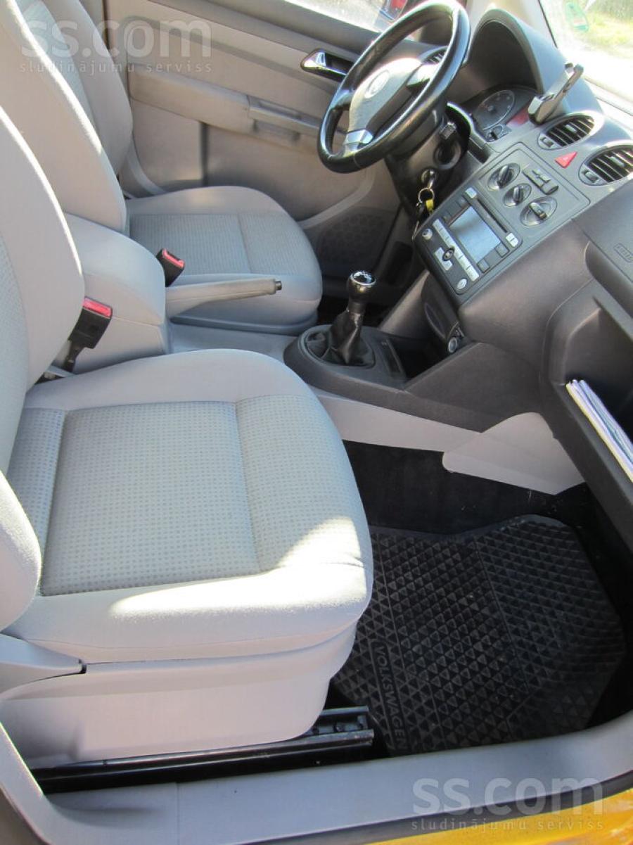 Dzeltens Volkswagen Caddy 2009 Rīga, ar dzinēja tilpumu 1.90 L un nobraukumu 230 tūkst. km par 3700 €, foto 12 vietnē AUTOMOTO.COM.LV
