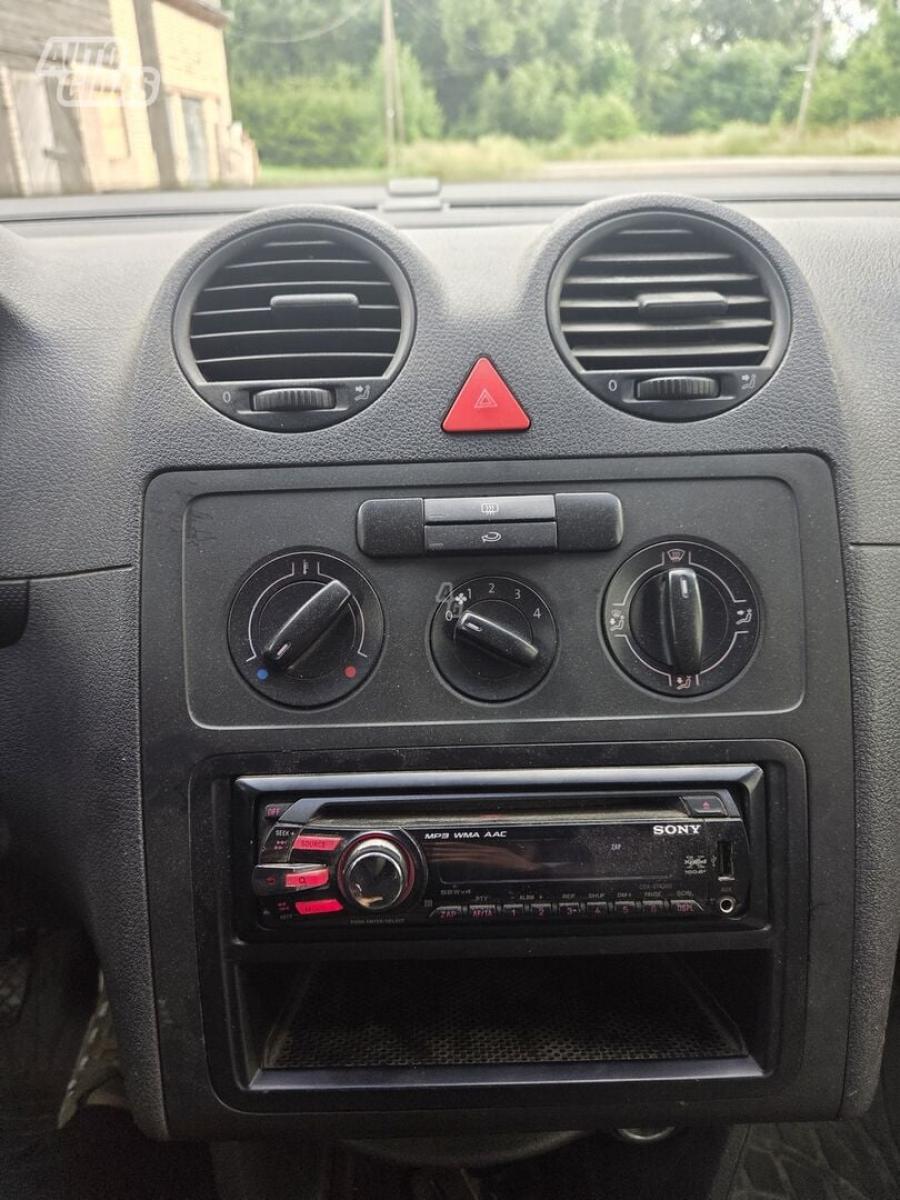 Dzeltens Volkswagen Caddy 2009 Plungė, ar dzinēja tilpumu 1.90 L un nobraukumu 224 tūkst. km par 2250 €, foto 12 vietnē AUTOMOTO.COM.LV