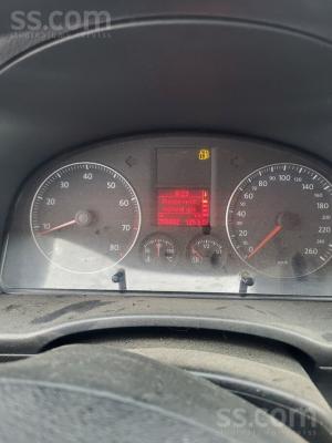 Yellow Volkswagen Caddy 2009 in Daugavpils, with an engine capacity of 2.00 L and mileage of 250 thousand km for 2200 €, photo 6 on AUTOMOTO.COM.LV