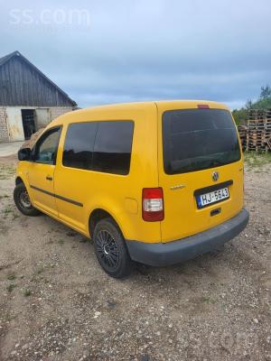 Yellow Volkswagen Caddy 2009 in Daugavpils, with an engine capacity of 2.00 L and mileage of 250 thousand km for 2200 €, photo 8 on AUTOMOTO.COM.LV