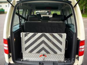 Dzeltens Volkswagen Caddy 2014 Cēsis, ar dzinēja tilpumu 2.00 L un nobraukumu 403 tūkst. km par 8500 €, foto 17 vietnē AUTOMOTO.COM.LV