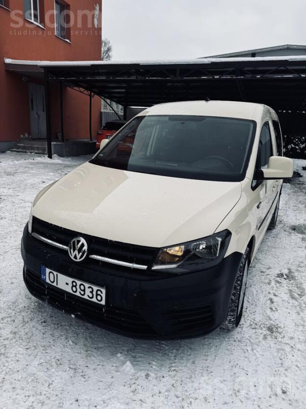 Yellow Volkswagen Caddy 2016 in Riga, with an engine capacity of 2.00 L and mileage of 286 thousand km for 10000 €, photo 2 on AUTOMOTO.COM.LV