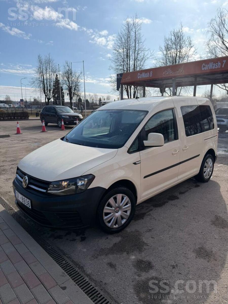 Dzeltens Volkswagen Caddy 2016 Rīga, ar dzinēja tilpumu 2.00 L un nobraukumu 286 tūkst. km par 7900 €, foto 4 vietnē AUTOMOTO.COM.LV