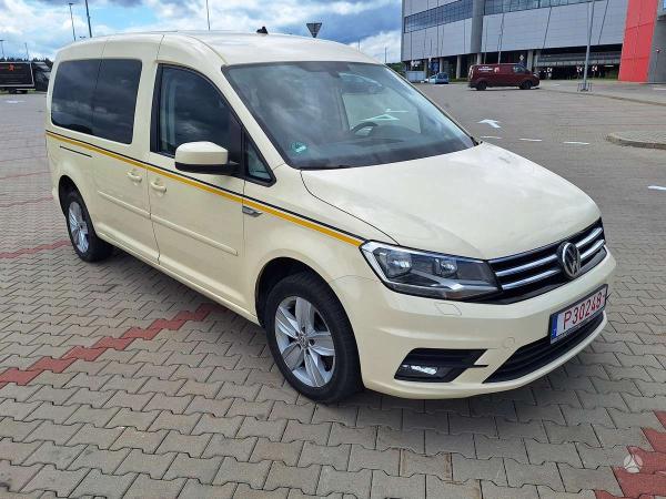 Yellow Volkswagen Caddy 2016 in Vilnius, with an engine capacity of 2.00 L and mileage of 453 thousand km for 5500 €, photo 2 on AUTOMOTO.COM.LV