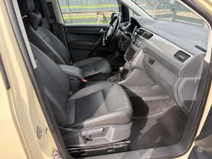 Dzeltens Volkswagen Caddy 2017 Viļņa, ar dzinēja tilpumu 2.00 L un nobraukumu 319 tūkst. km par 8500 €, foto 9 vietnē AUTOMOTO.COM.LV