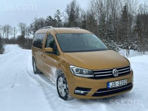 Yellow Volkswagen Caddy 2018 in Liepaja, with an engine capacity of 2.00 L and mileage of 276 thousand km for 16450 €, photo 2 on AUTOMOTO.COM.LV