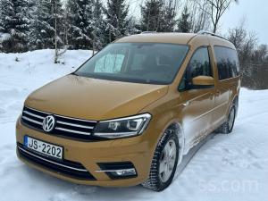 Yellow Volkswagen Caddy 2018 in Liepaja, with an engine capacity of 2.00 L and mileage of 276 thousand km for 16450 €, photo 3 on AUTOMOTO.COM.LV