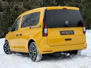 Yellow Volkswagen Caddy 2021 in Tukums, with an engine capacity of 2.00 L and mileage of 198 thousand km for 17990 €, photo 5 on AUTOMOTO.COM.LV