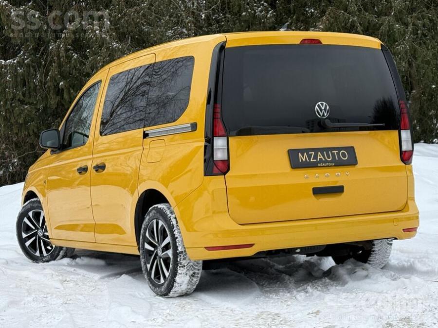 Yellow Volkswagen Caddy 2021 in Tukums, with an engine capacity of 2.00 L and mileage of 198 thousand km for 17990 €, photo 5 on AUTOMOTO.COM.LV