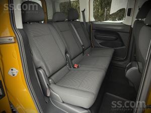 Yellow Volkswagen Caddy 2021 in Tukums, with an engine capacity of 2.00 L and mileage of 198 thousand km for 17990 €, photo 10 on AUTOMOTO.COM.LV