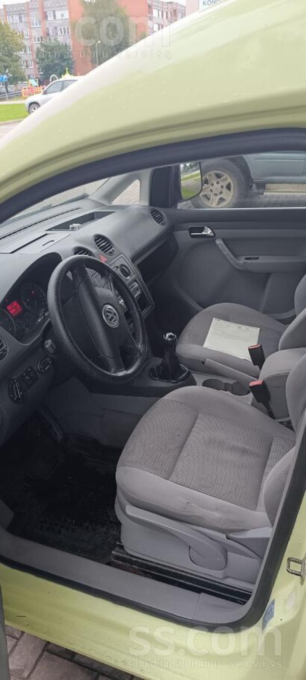 Volkswagen Caddy 2004 Krāslava vietnē Dzeltens Volkswagen Caddy 2004 Krāslava, ar dzinēja tilpumu 1.90 L un nobraukumu 399 tūkst. km par 2800 €, foto 6 vietnē AUTOMOTO.COM.LV