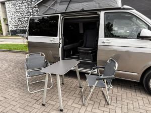 Brown Volkswagen California 2016 in Jelgava, with an engine capacity of 2.00 L and mileage of 245 thousand km for 29800 €, photo 28 on AUTOMOTO.COM.LV
