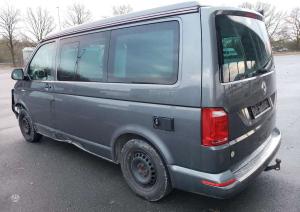 Grey Volkswagen California 2018 in Klaipeda, with an engine capacity of 1.97 L and mileage of 118 thousand km for 16700 €, photo 4 on AUTOMOTO.COM.LV