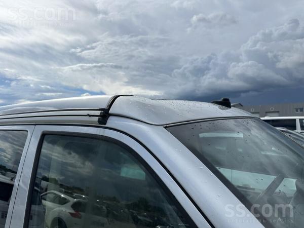 Pelēks Volkswagen California 2005 Rīga, ar dzinēja tilpumu 2.50 L un nobraukumu 241 tūkst. km par 16700 €, foto 4 vietnē AUTOMOTO.COM.LV