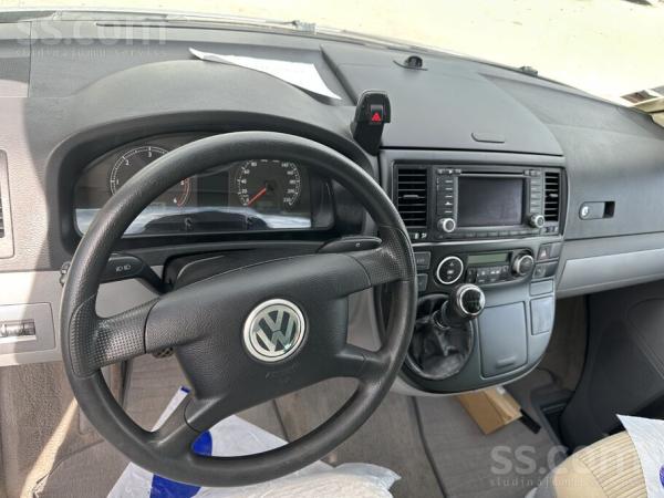 Pelēks Volkswagen California 2005 Rīga, ar dzinēja tilpumu 2.50 L un nobraukumu 241 tūkst. km par 16700 €, foto 6 vietnē AUTOMOTO.COM.LV