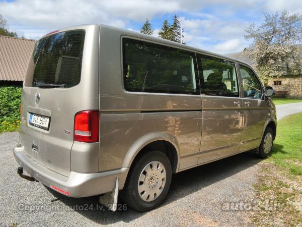 Beige Volkswagen Caravelle 2012 in Tallinn, with an engine capacity of 2.00 L and mileage of 283 thousand km for 13000 €, photo 4 on AUTOMOTO.COM.LV