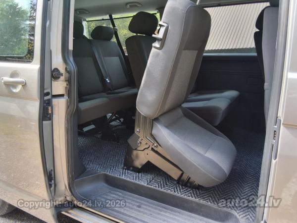Beige Volkswagen Caravelle 2012 in Tallinn, with an engine capacity of 2.00 L and mileage of 283 thousand km for 13000 €, photo 6 on AUTOMOTO.COM.LV