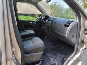 Smilšu krāsa Volkswagen Caravelle 2012 Tallina, ar dzinēja tilpumu 2.00 L un nobraukumu 283 tūkst. km par 13000 €, foto 8 vietnē AUTOMOTO.COM.LV