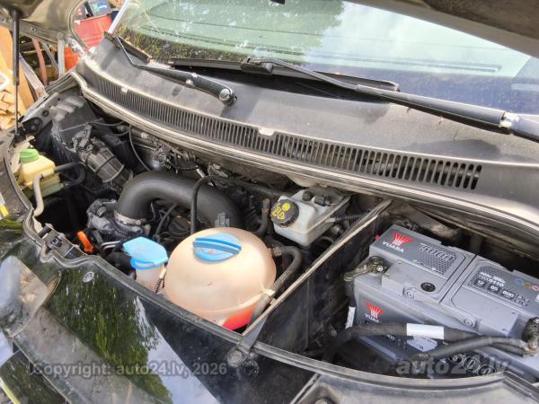 Beige Volkswagen Caravelle 2012 in Tallinn, with an engine capacity of 2.00 L and mileage of 283 thousand km for 13000 €, photo 10 on AUTOMOTO.COM.LV