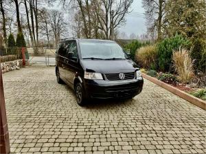 Black Volkswagen Caravelle 2006 in Kaunas, with an engine capacity of 2.50 L and mileage of 5 thousand km for 4500 €, photo  on AUTOMOTO.COM.LV
