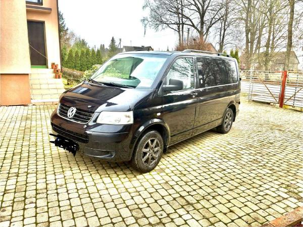 Melns Volkswagen Caravelle 2006 Kauņa, ar dzinēja tilpumu 2.50 L un nobraukumu 5 tūkst. km par 4500 €, foto 2 vietnē AUTOMOTO.COM.LV
