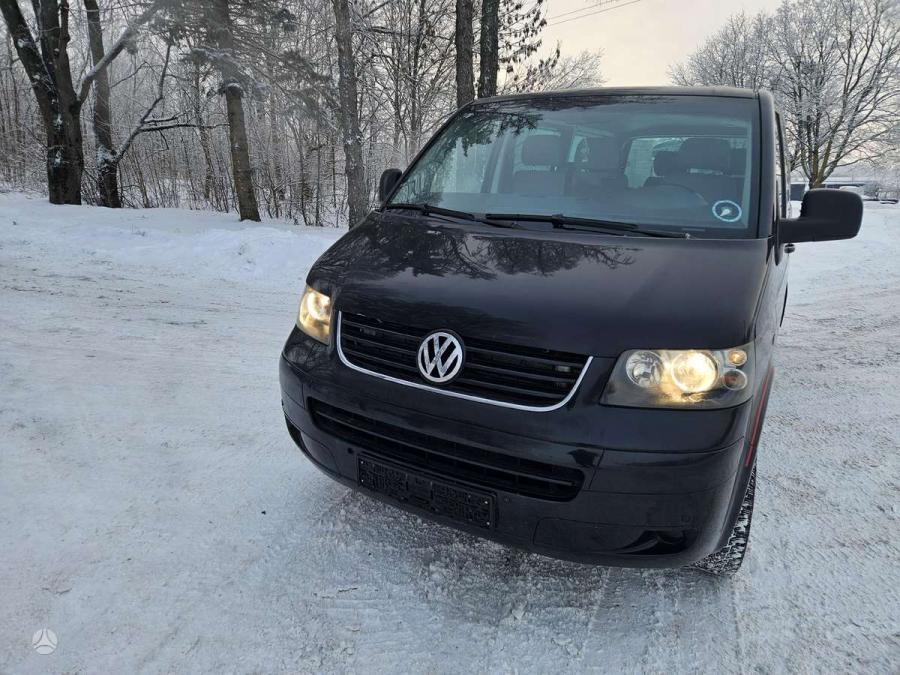 Melns Volkswagen Caravelle 2005 Kaišiadorys, ar dzinēja tilpumu 2.50 L un nobraukumu 300 tūkst. km par 5300 €, foto 3 vietnē AUTOMOTO.COM.LV