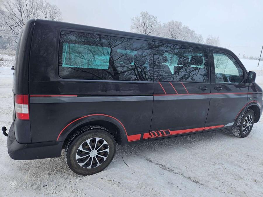 Melns Volkswagen Caravelle 2005 Kaišiadorys, ar dzinēja tilpumu 2.50 L un nobraukumu 300 tūkst. km par 5300 €, foto 8 vietnē AUTOMOTO.COM.LV
