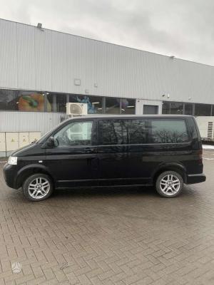 Melns Volkswagen Caravelle 2005 Viļņa, ar dzinēja tilpumu 2.50 L un nobraukumu 328 tūkst. km par 5600 €, foto 5 vietnē AUTOMOTO.COM.LV