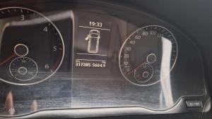 Black Volkswagen Caravelle 2013 in Kaunas, with an engine capacity of 1.97 L and mileage of 317 thousand km for 12500 €, photo 7 on AUTOMOTO.COM.LV