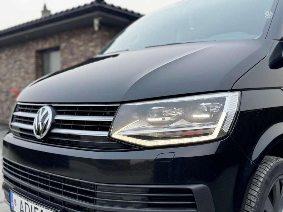 Black Volkswagen Caravelle 2016 in Klaipeda, with an engine capacity of 2.00 L and mileage of 290 thousand km for 17999 €, photo 15 on AUTOMOTO.COM.LV