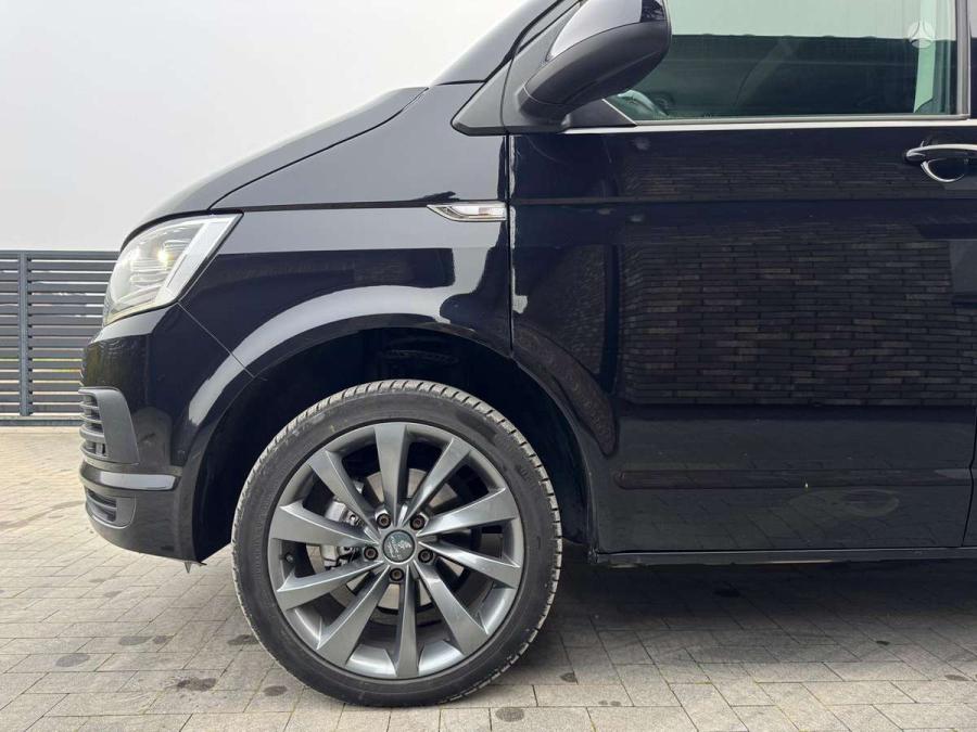 Black Volkswagen Caravelle 2016 in Klaipeda, with an engine capacity of 2.00 L and mileage of 290 thousand km for 17999 €, photo 17 on AUTOMOTO.COM.LV
