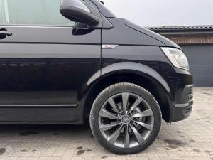 Black Volkswagen Caravelle 2016 in Klaipeda, with an engine capacity of 2.00 L and mileage of 290 thousand km for 17999 €, photo 20 on AUTOMOTO.COM.LV