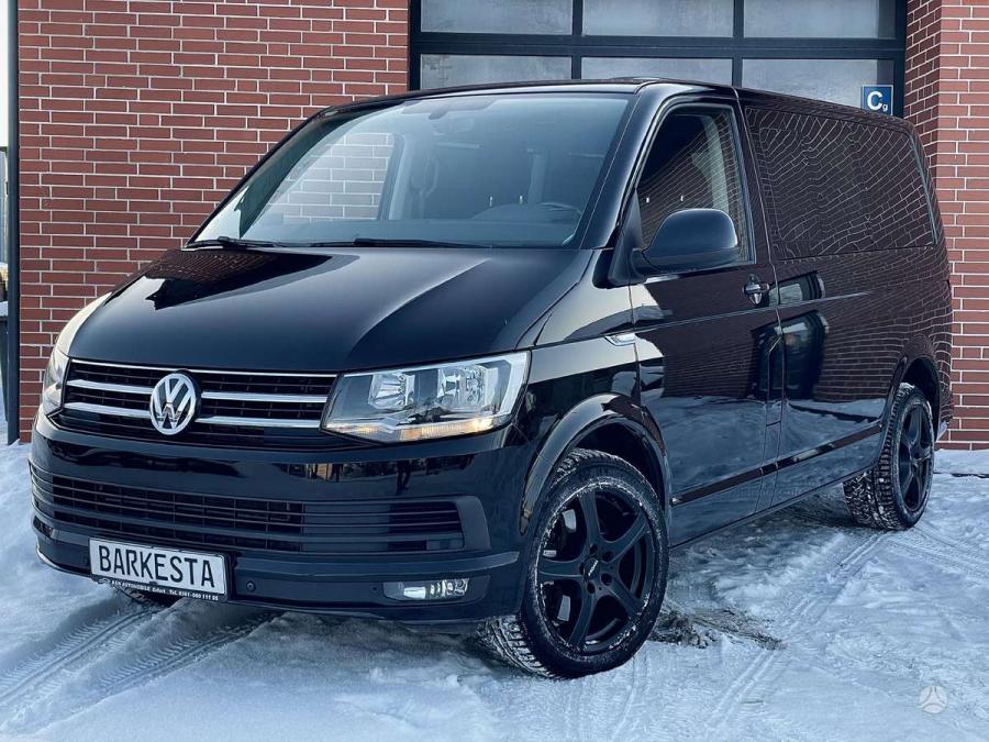 Black Volkswagen Caravelle 2016 in Raseiniai, with an engine capacity of 2.00 L and mileage of 178 thousand km for 18500 €, photo 3 on AUTOMOTO.COM.LV