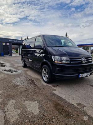 Melns Volkswagen Caravelle 2016 Šakiai, ar dzinēja tilpumu 2.00 L un nobraukumu 288 tūkst. km par 16999 €, foto 3 vietnē AUTOMOTO.COM.LV