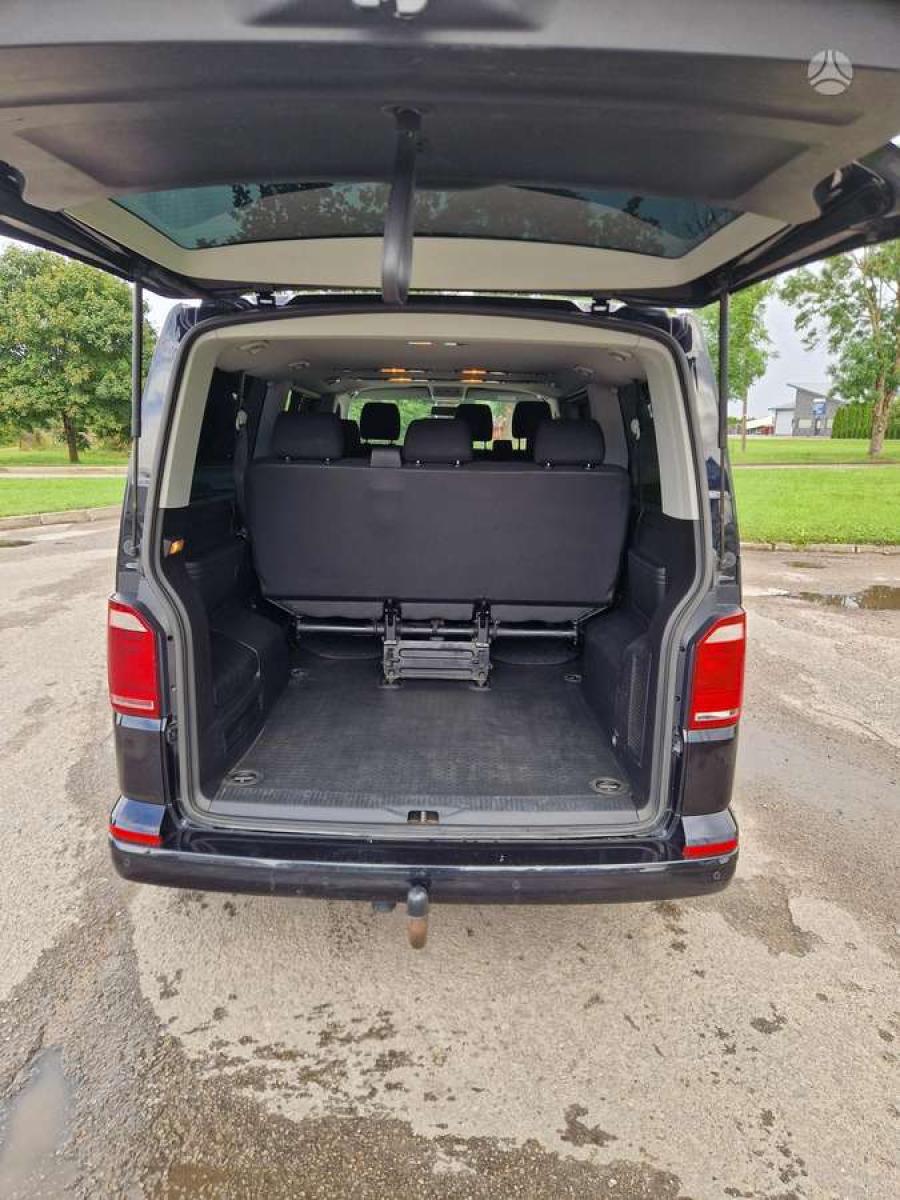 Melns Volkswagen Caravelle 2016 Šakiai, ar dzinēja tilpumu 2.00 L un nobraukumu 288 tūkst. km par 16999 €, foto 9 vietnē AUTOMOTO.COM.LV