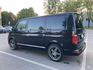 Melns Volkswagen Caravelle 2017 Kauņa, ar dzinēja tilpumu 2.00 L un nobraukumu 212 tūkst. km par 20000 €, foto 6 vietnē AUTOMOTO.COM.LV